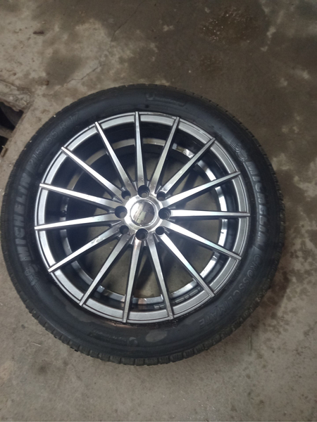 Saka diska universal hamma mowinaga tuwadi R17.