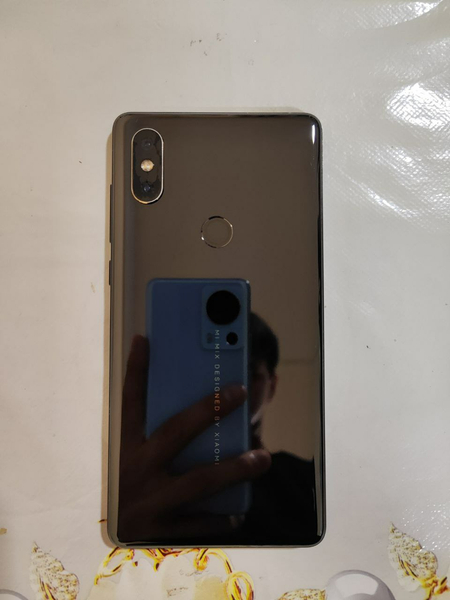 Mi mix 2s  yangidek faqat ózm ishlatganman