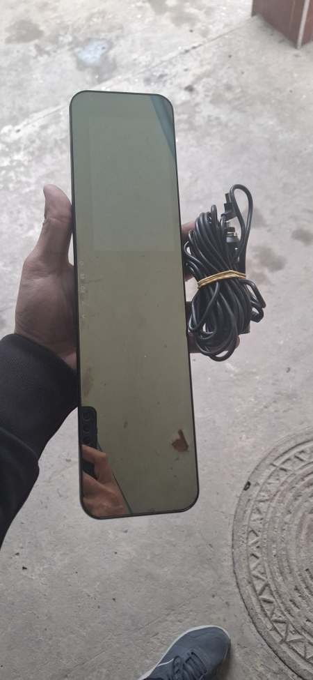 Продам видеорегистратор Neoline x25 состояние отличное
