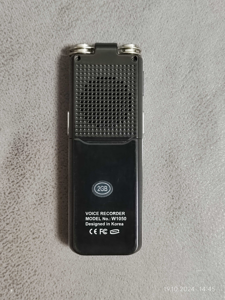 Цифровой диктофон Cenix VR-W1050 б/у.