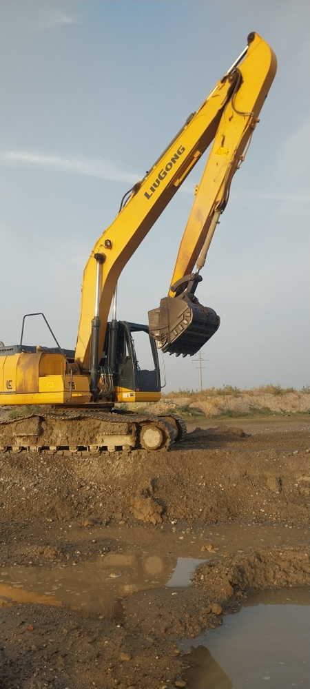 Liugong 922 e sterela 12metr holati yangi 2021 yil pul zarur  naxtga