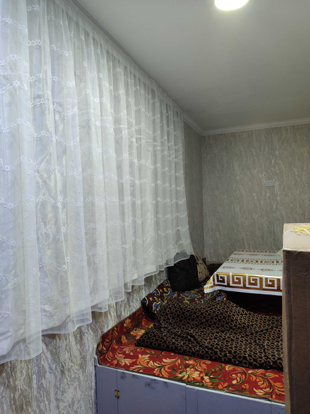 Аренда 2хона 1этаж Кора камиш 2/4 .550$