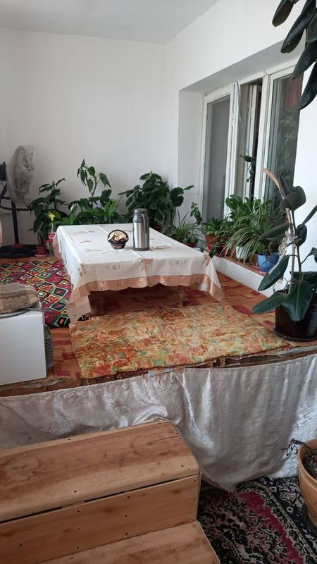 Kvartira sotiladi srochna 3/3/4 bezmakler 40.000$