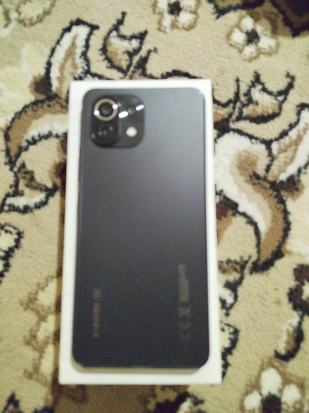 Assalomu aleykum Redmi 11 lite 5G sotiladi xolati ideal aybi yoq
