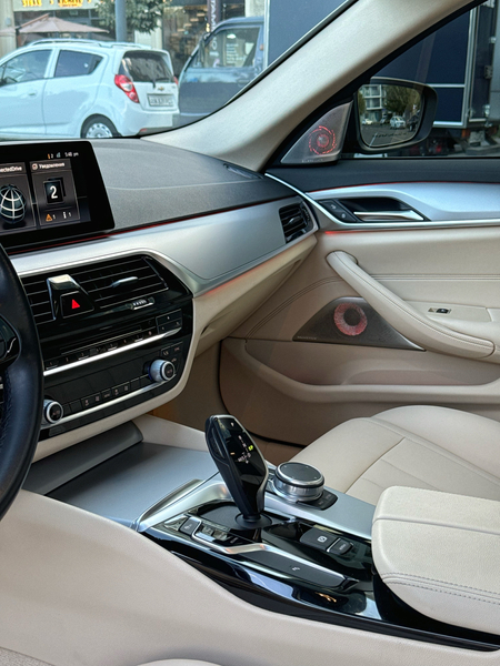 BMW G30 