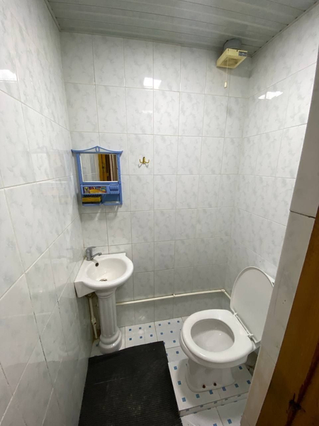 3 xonali kvartira sotiladi