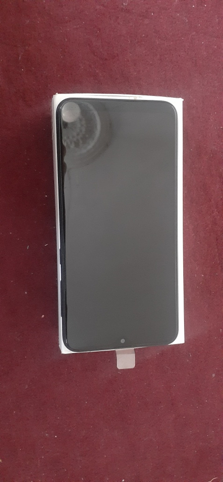 samsung a10 sotiladi