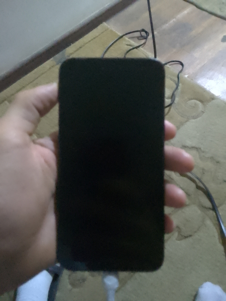 Samsung j2  sotiladi
