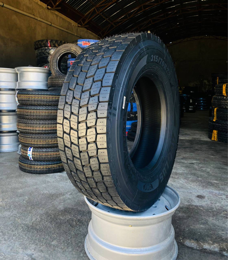 Грузовая шина 315/70R22.5