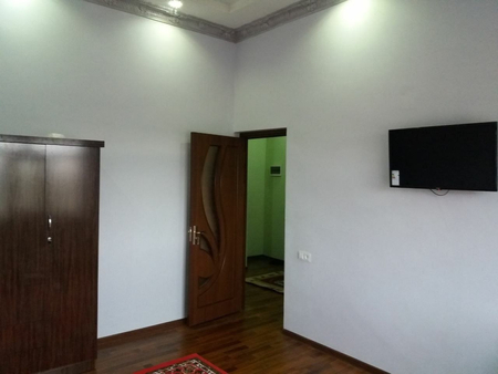 Srochno 2 xonali novastroyka uy sotiladi