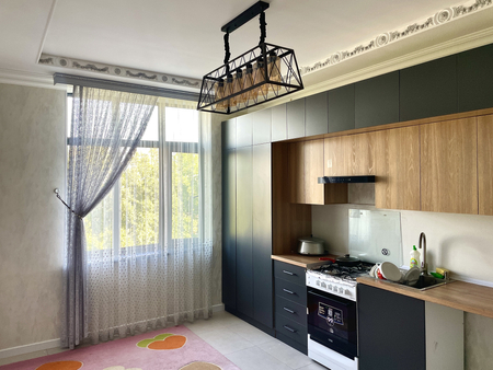 Просторная 2-комн. квартира с 2 балконами, 71м², Луначарский