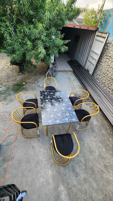 Temir ustol ustular