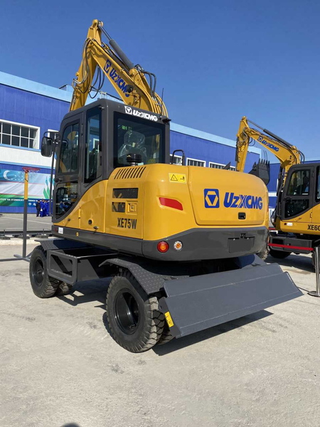 UZXCMG экскаватор универсальный 0.23 куб длина стрела 5.3 метр