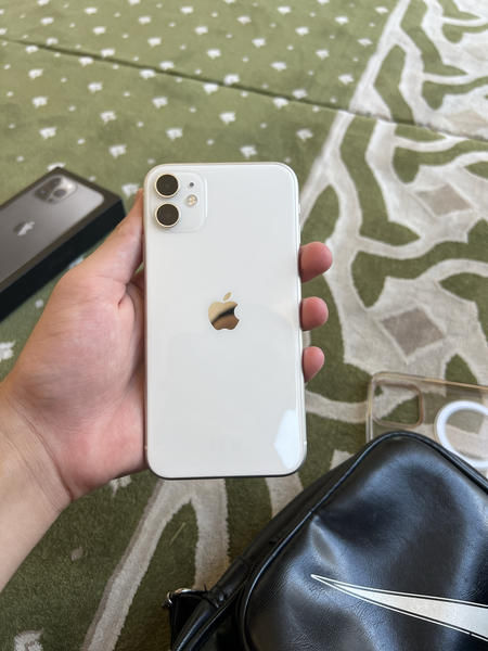 iPhone 11 white colour