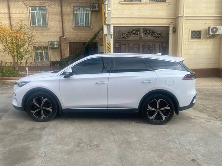 BYD Tang 2 wd. Срочно сотилади. Ҳолати аъло. Ёмкост 100%.  (танг)