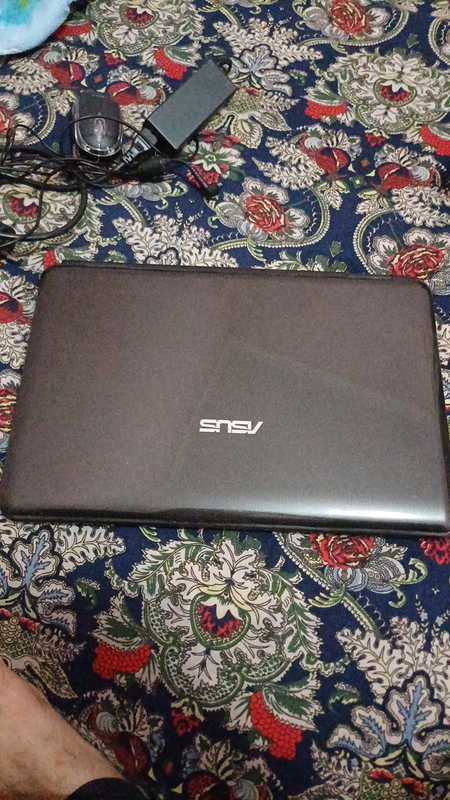 Asus notbuk  sfatli notbuk