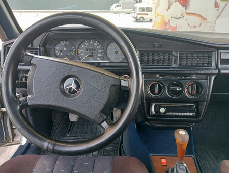 Продается Мерседес  w 190