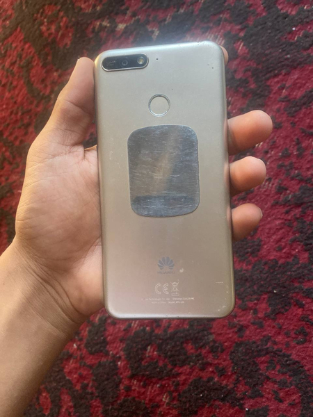 Huawei Y6 sotiladi