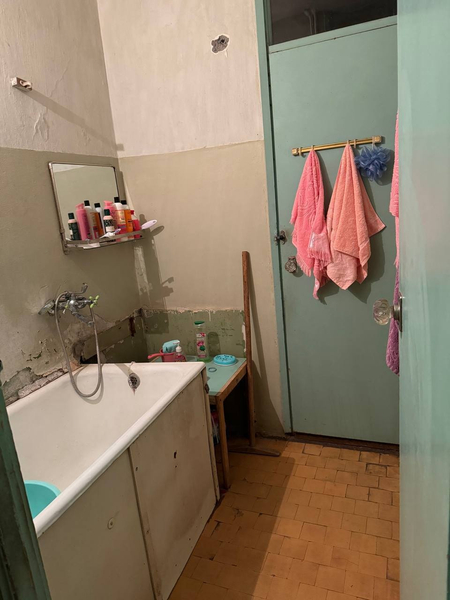 Продаётся Чиланзар 12 4комн.3 этаж.