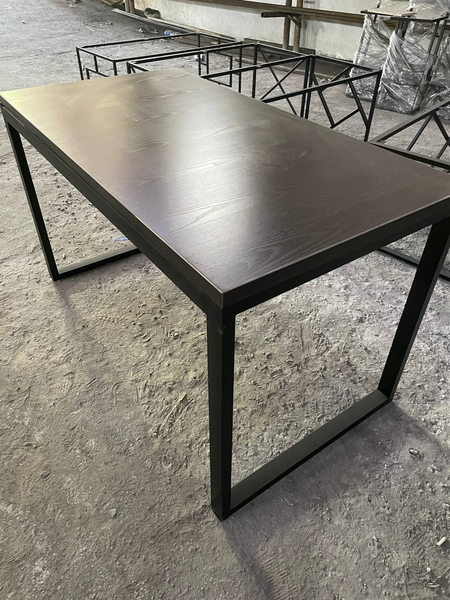Loft kompyuterniy stol