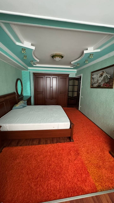 Urda 4 xonali kvartira ijaraga quyiladi