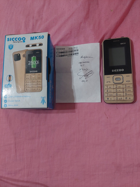 Siccoo telefon  sotiladi
