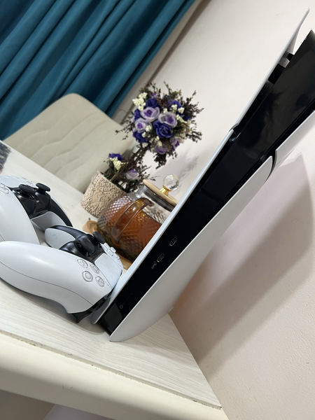 Sony Playstation 5 Slim с двумя джостиками