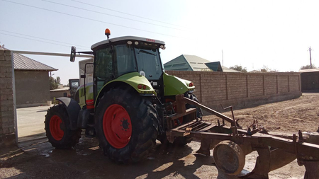 Traktor ariyon 630