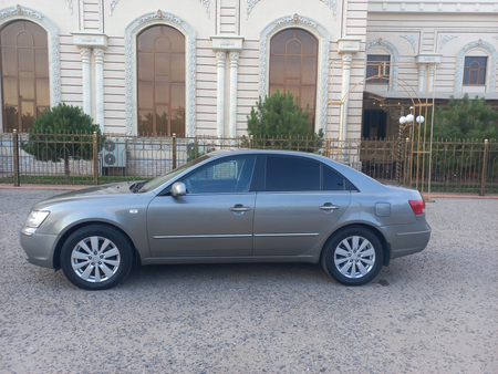 Hyundai Sonata 2009