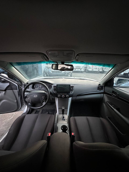 Hyundai nf6 2009