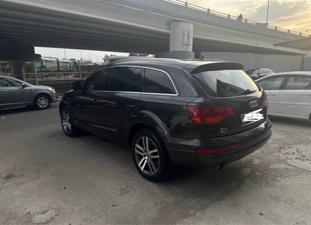 Srochno Audi Q7 sotaman