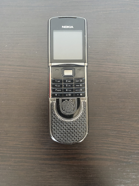 Nokia 8800 King Arthur