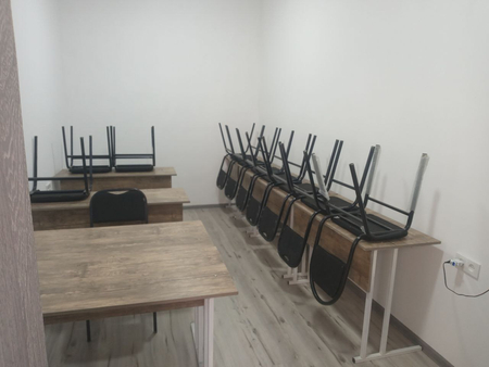 Стол стул офисный учебный центр