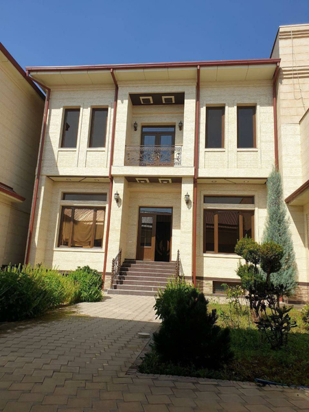 Продаётся дом 2.7 сотки Центр Луначарского