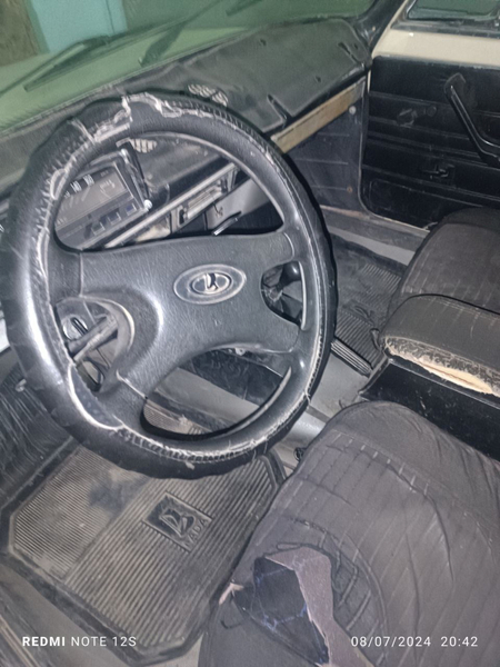Vaz 2102jiguli xolati yaxshi minishga tayor faqat benzinda