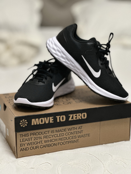Кроссовки NIKE