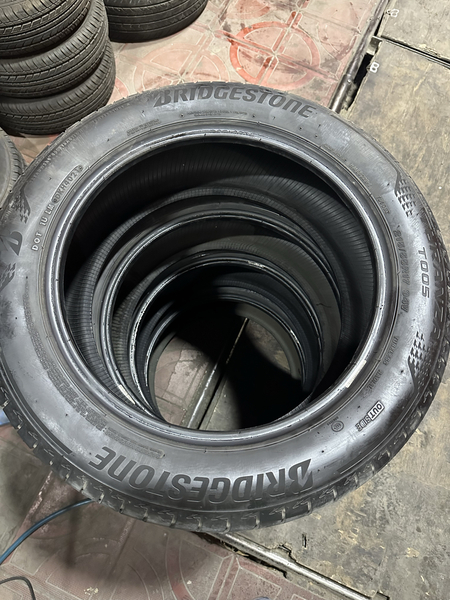 Bridgestone 215/55R17 епика кобалть трекерга тушади янги