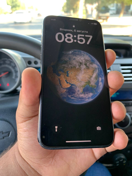 Iphone XS Ideal Srochna Sotiladi !