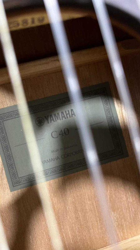 Гитара Yamaha C40 в отличном состоянии