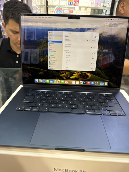 Apple Magboc air m2 15inch-256 gb 12 sikil