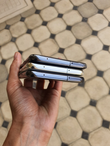 Samsung Galaxy A90 5G. OzU 6/128 GB. Snapdragon 855. IME o'tkan 100%