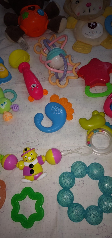 Погремушки, зубогрызки, игрушки