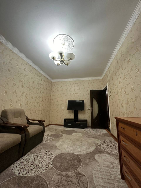 Yunusobod 16 kv 4 xonali xamma sharoitlar bor 600$ lubboyiga