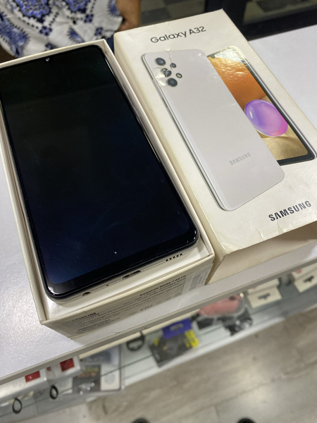 Срочно! Samsung Galaxy A32, White, Veitnam