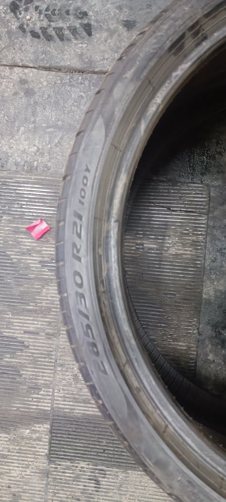 285 30 R21 pirelli