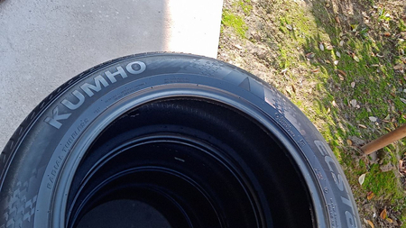 215 55 R17 Shina Kumho Ecsta