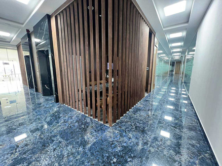Аренда от 50 до 700 квадратов в центре города (DMAAR PLAZA)