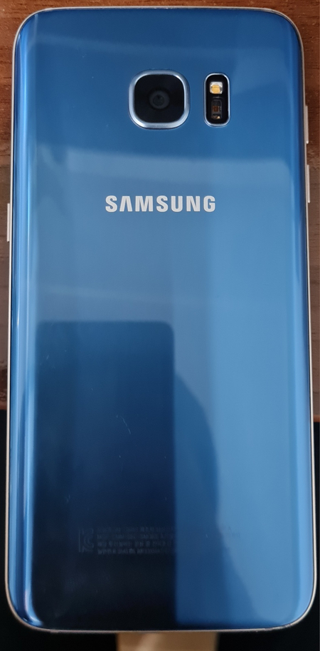 Продается ЛЕГЕНДАРНЫЙ Samsung S7 edge