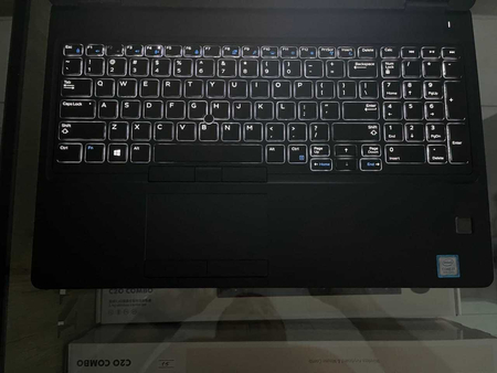 DELL Precision 3530 Intel Core i7-8850H озу8гб 256ssd Nvidio P600 4гб