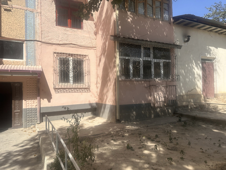 Саттепо 1 каватда 3 хонали уй сотилади